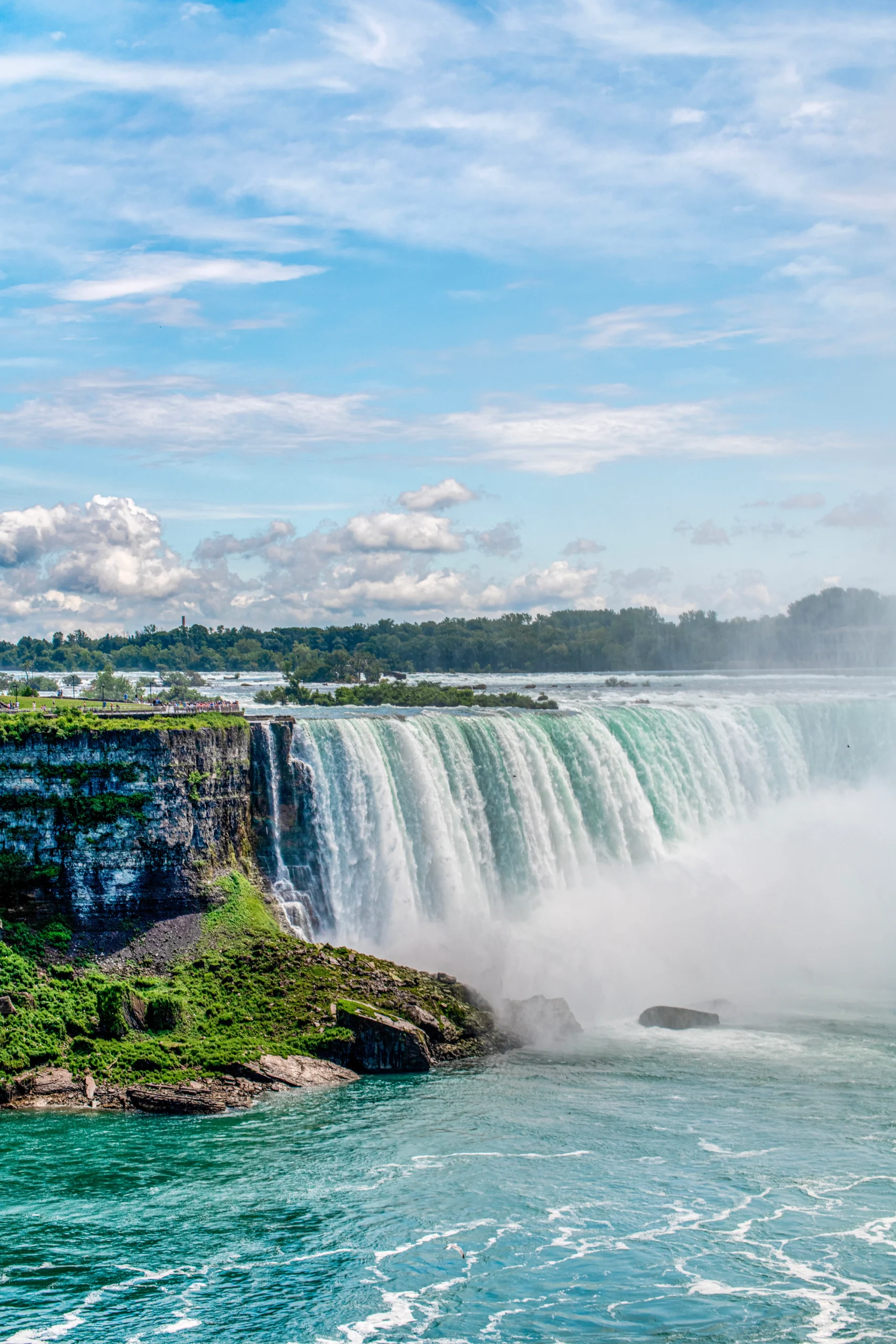 Niagara Falls Limo Service Canada - Limo Rental Niagara Falls